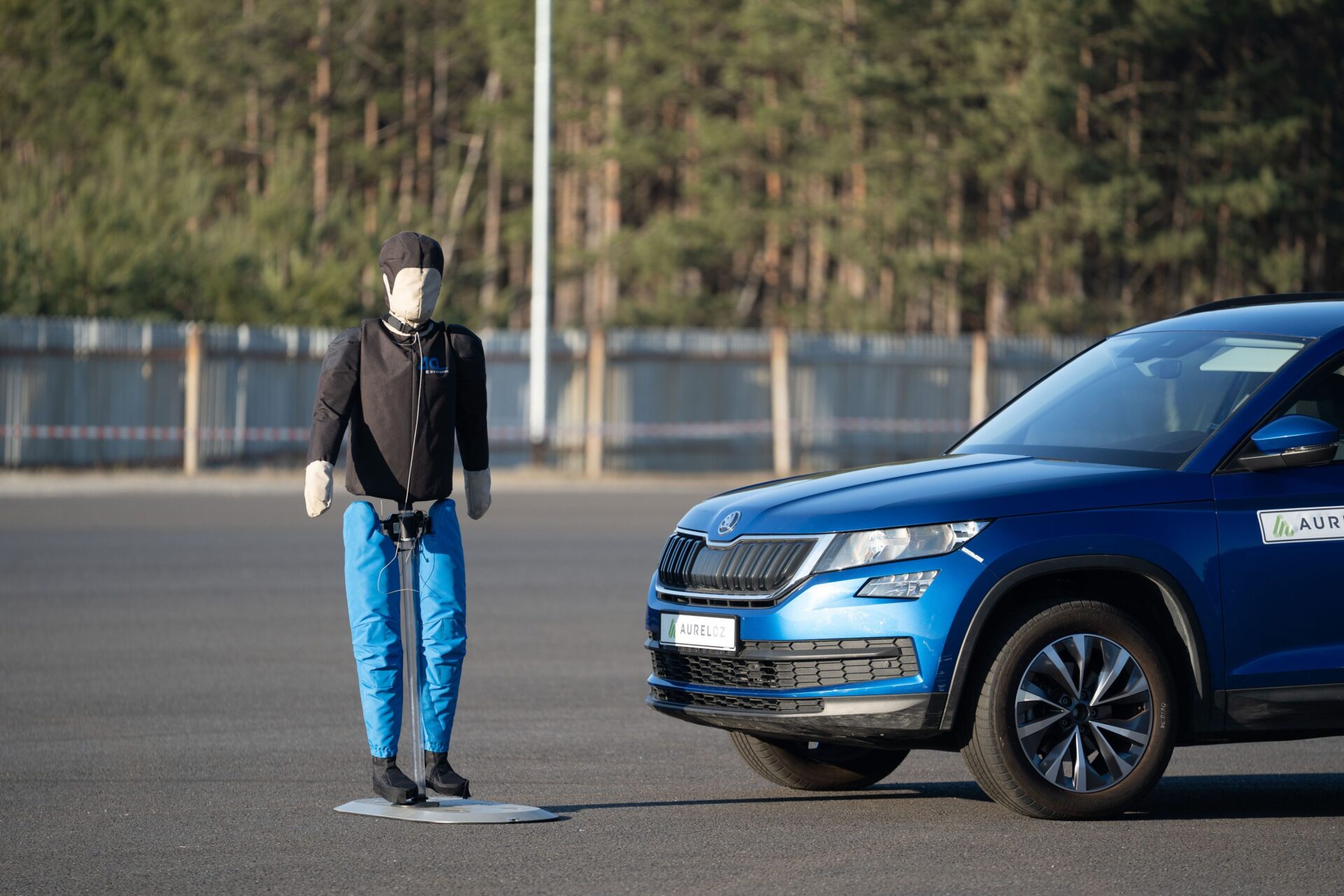 Pedestrian Protection Test: AUREL – A Leader in Passive Safety - AUREL ...